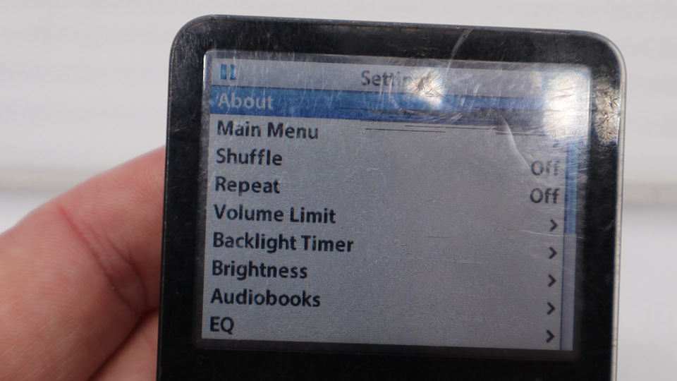 Apple iPod Classic 5th Generation A1136 80GB Black | eBay