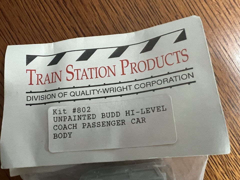 Train Station Products Budd Santa Fe Hi-Level Coach Body #802 | eBay