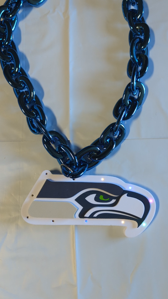 Seattle Seahawks Foam Fan Chain - LIGHT UP - Team LED Necklace Big Logo ...