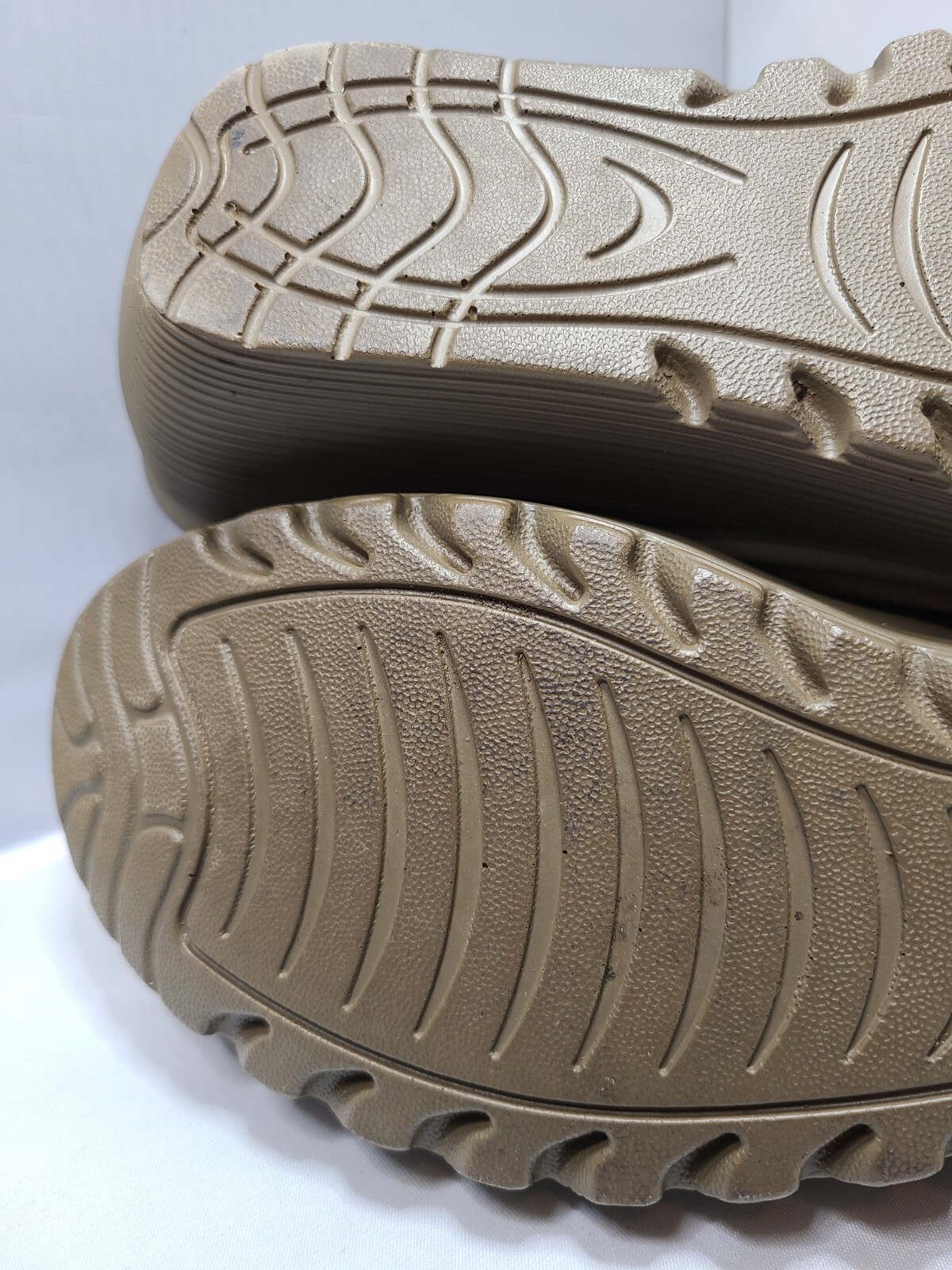 SKECHERS Parallel Trapezoid Wedge Sandal Suede Wedge … - Gem