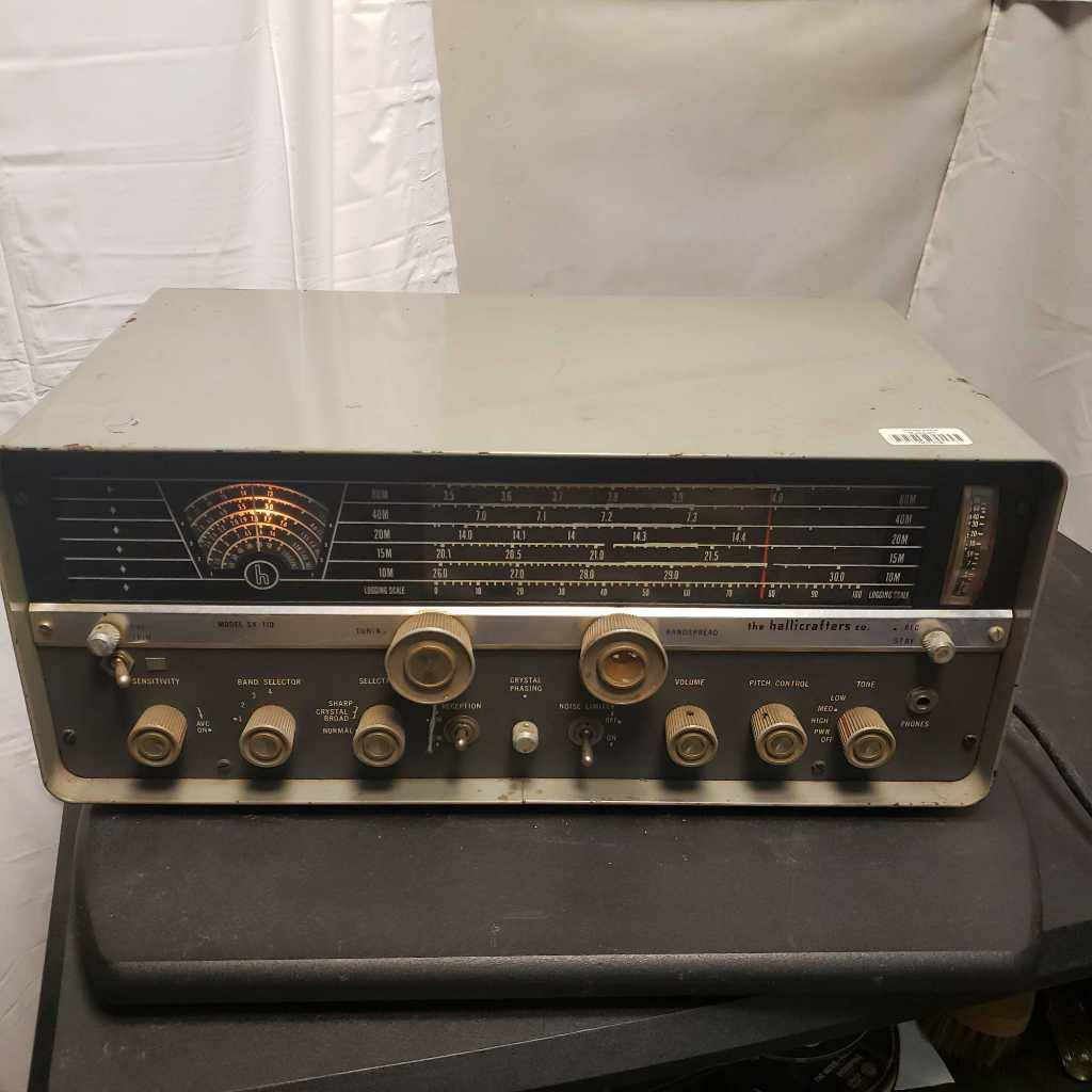 Vintage HalliCrafters SX-110 Short Wave Radio Vacuum Tube Array HAM ...