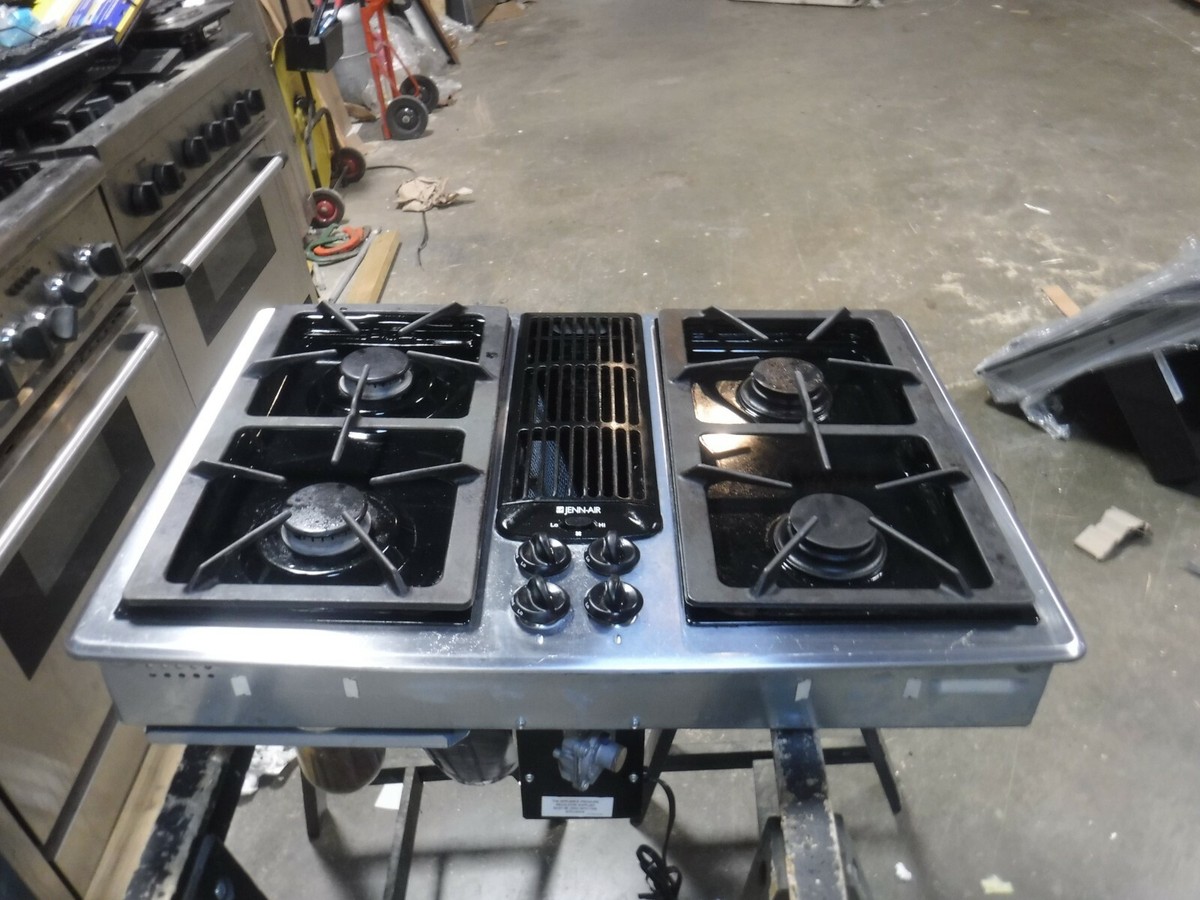 Jenn Air Outdoor Grills JED7430AAB By JennAir Designer Line Lanai™