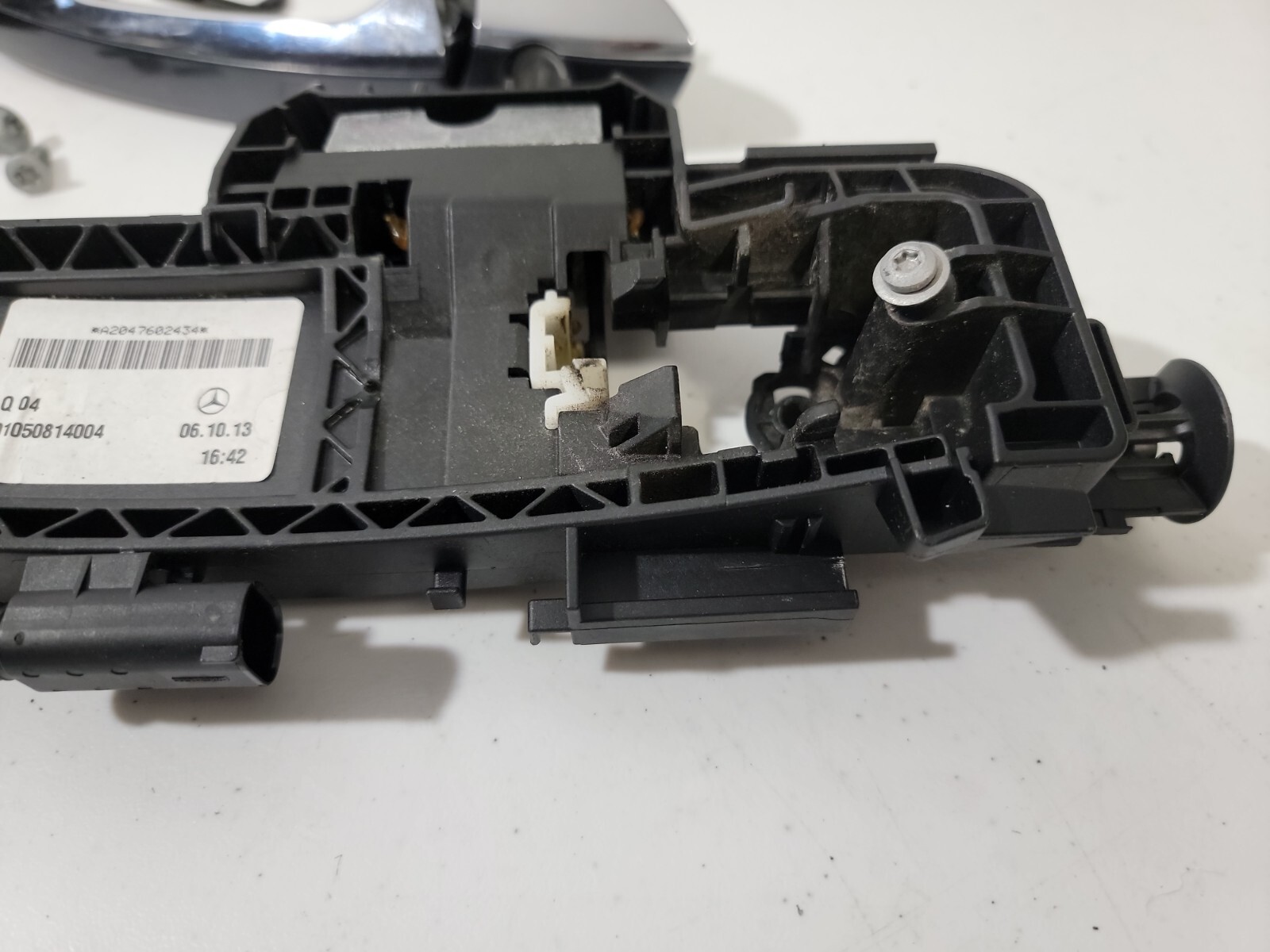 MERCEDES E250 FRONT LEFT DRIVER KEYLESS DOOR HANDLE OEM 2047602434 | eBay