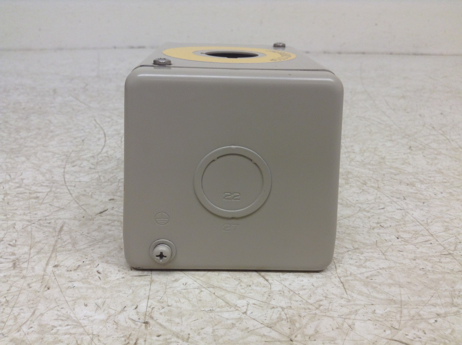 Fuji Electric FE AHX921A Steel 1 Pushbutton Enclosure AHX 921A | eBay