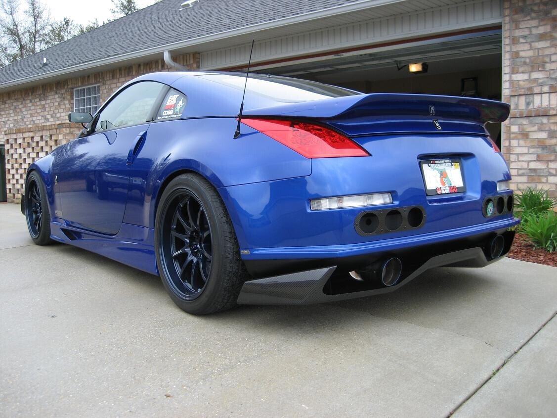 For Nissan 350Z/Fairlady Z Voltex look rear bumper diffuser / undertray ...