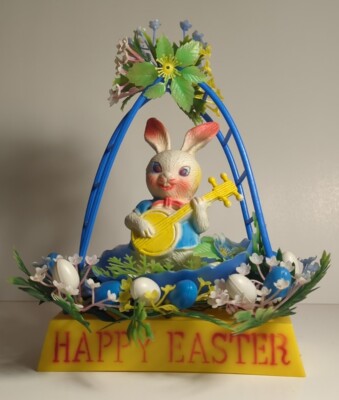 Vintage Happy Easter Bunny Rabbit with Banjo Trellis Eggs Plastic Decor ...
