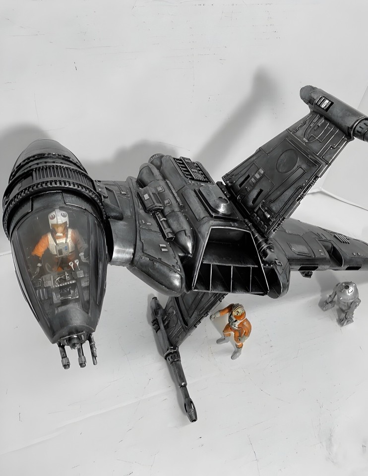 Skeleton Crew B Wing Collectible Star Wars Andor Hoth Endor Vintage ...