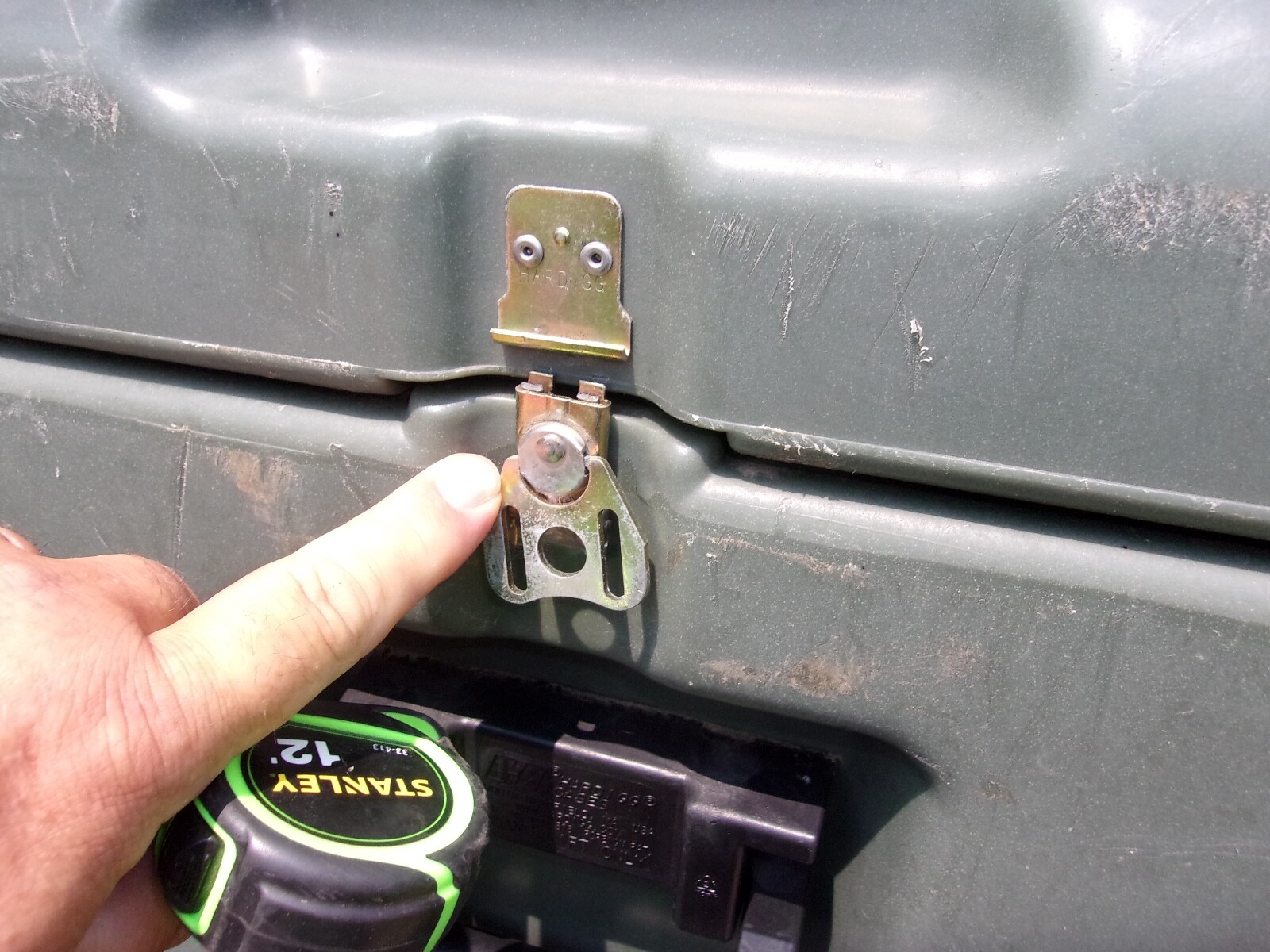 HARDIGG MILITARY STORAGE CONTAINER CASE BOX- 29x26x25 ARMY SURPLUS ...