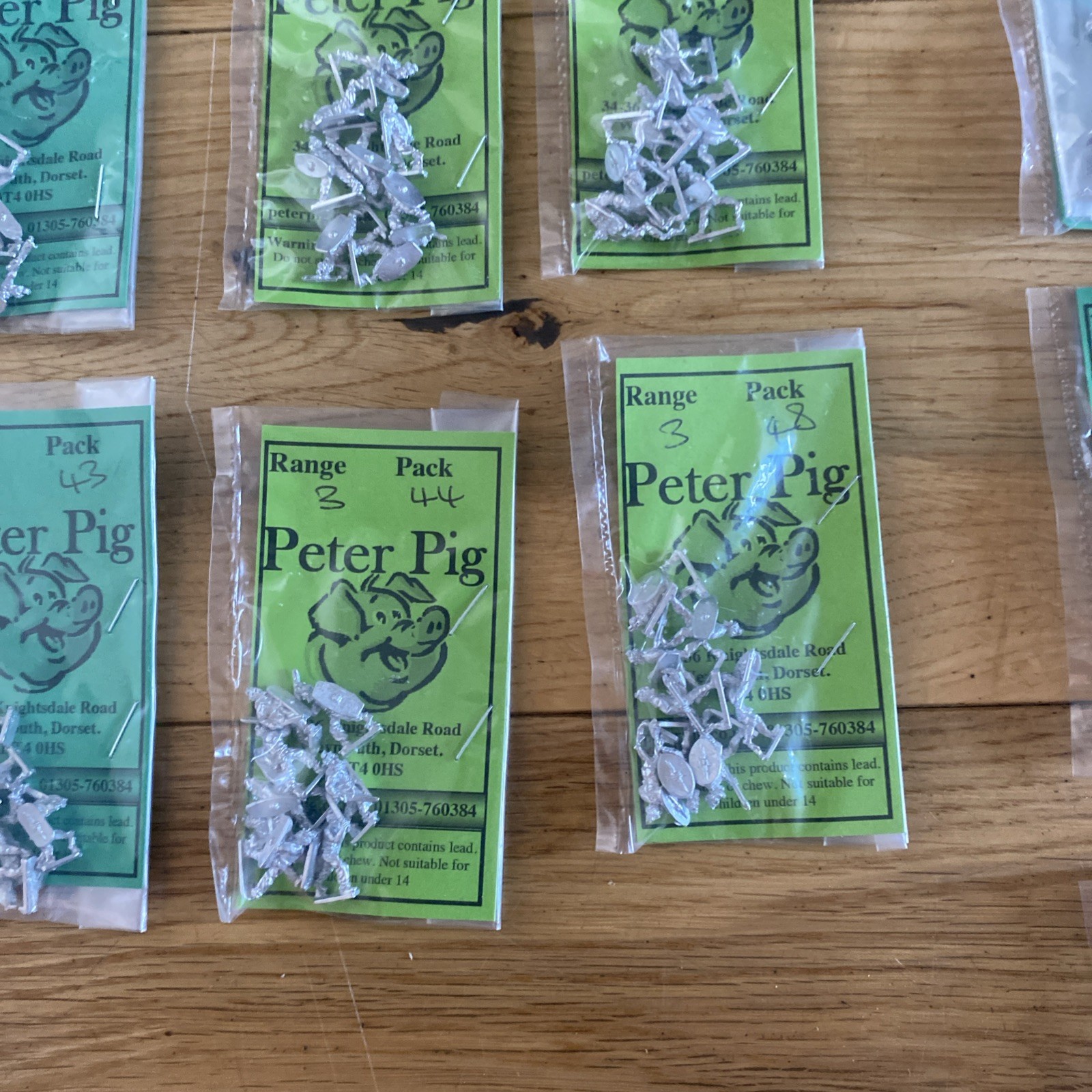 22 xVintage 15mm Unpainted Peter Pig Figures Assorted Figures Range 3 ...