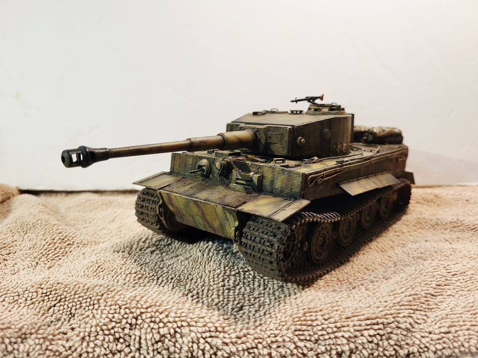 BUILT 1/35 TIGER 1 LATE PRODUCTION VERSION GERMAN PANZER WW 2 TANK PRO ...