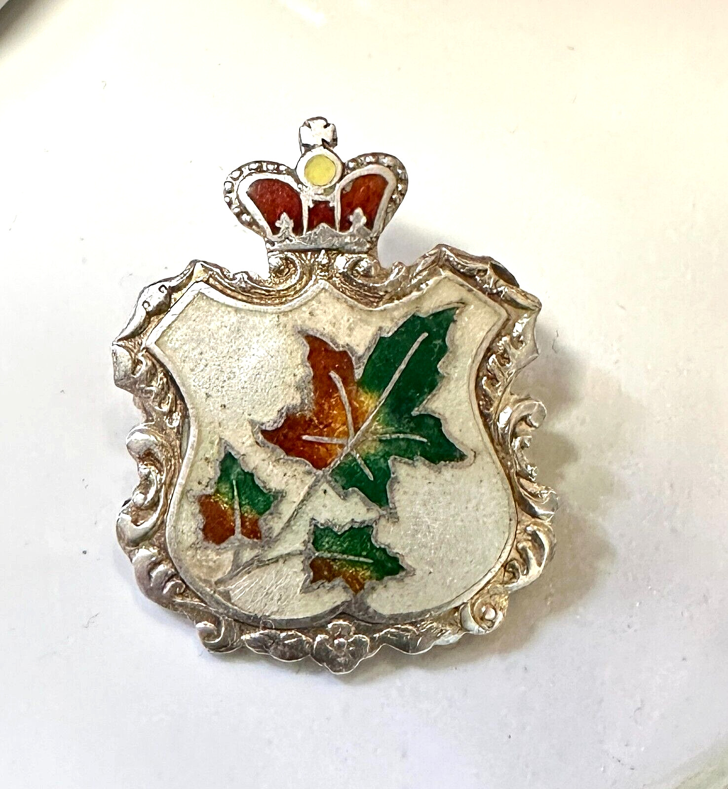 ANTIQUE VICTORIAN CANADIAN MAPLE LEAF STERLING ENAMEL… - Gem