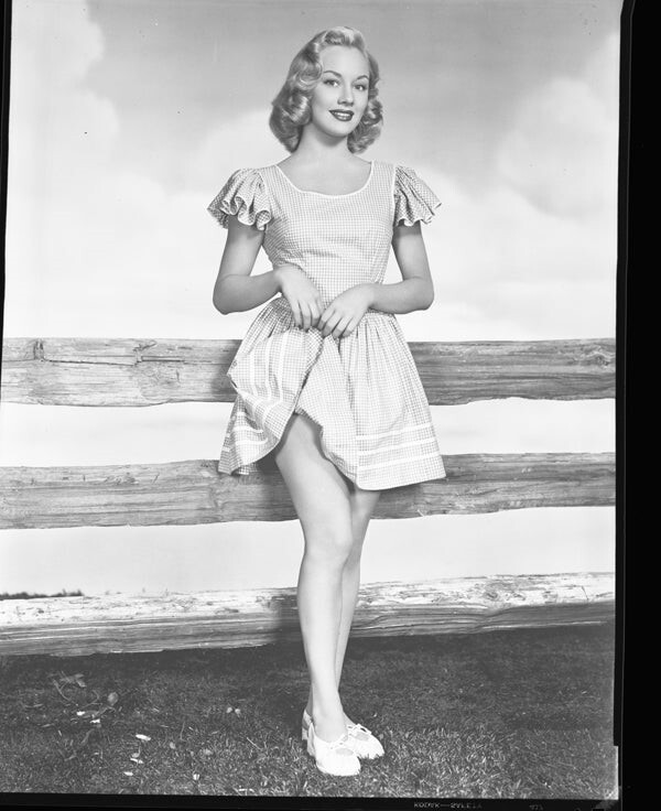 Lila Leeds Leggy Glamour Pin Up Photo Shoot 1940s Starlet Original 8x10 ...