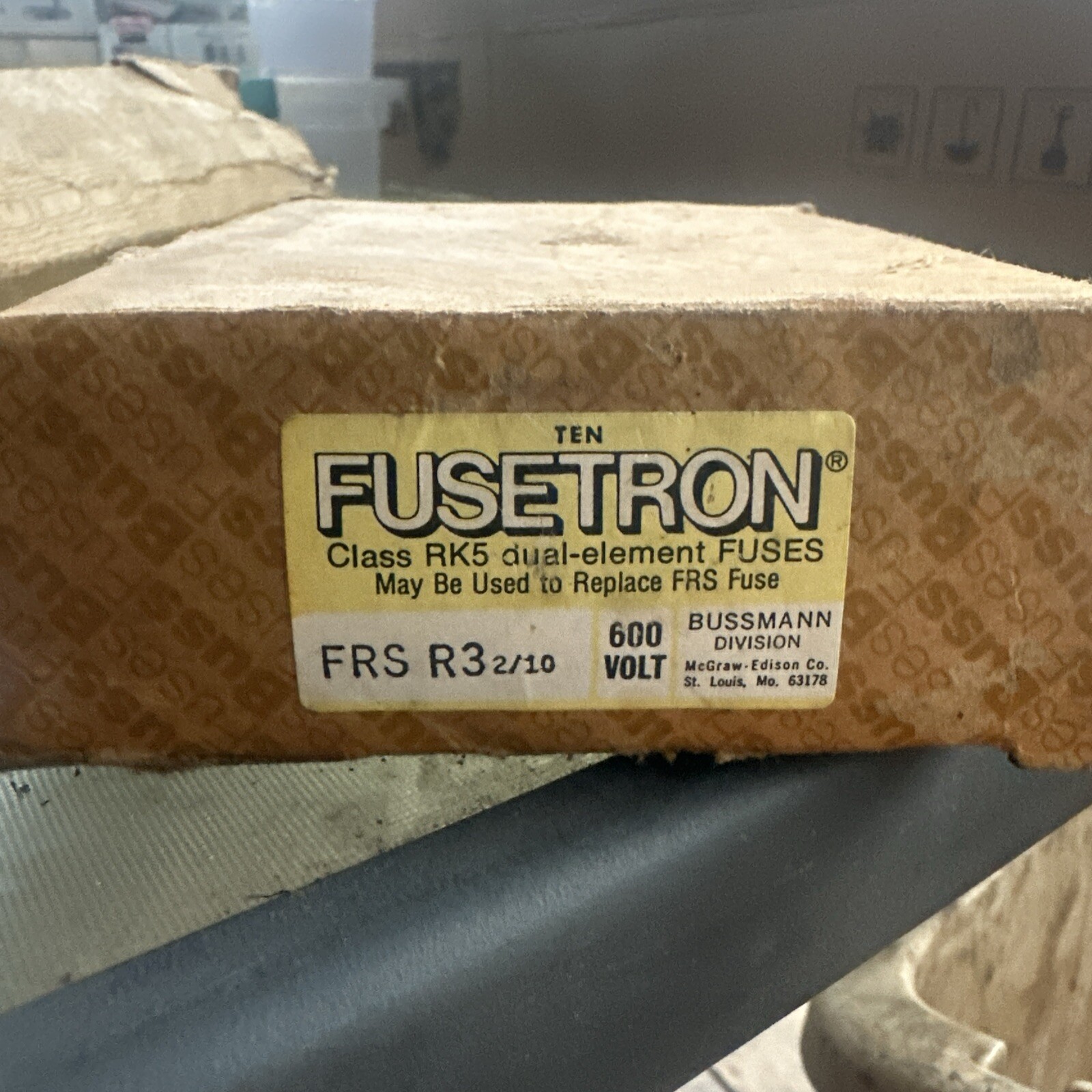 BUSSMANN LOT OF 6 FUSETRON FUSES FRS-R-3-2/10 3-2/10AMP 600VOLT | eBay