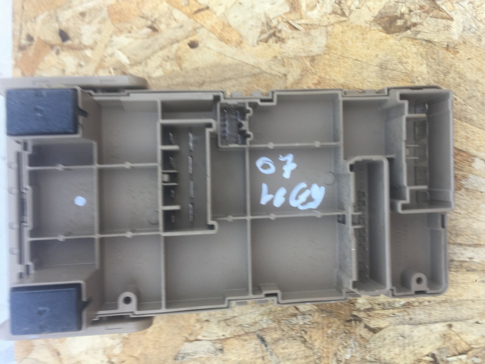 2005-2009 Subaru Legacy Outback 2.5L Under Dash Fuse Box Relay Assembly ...