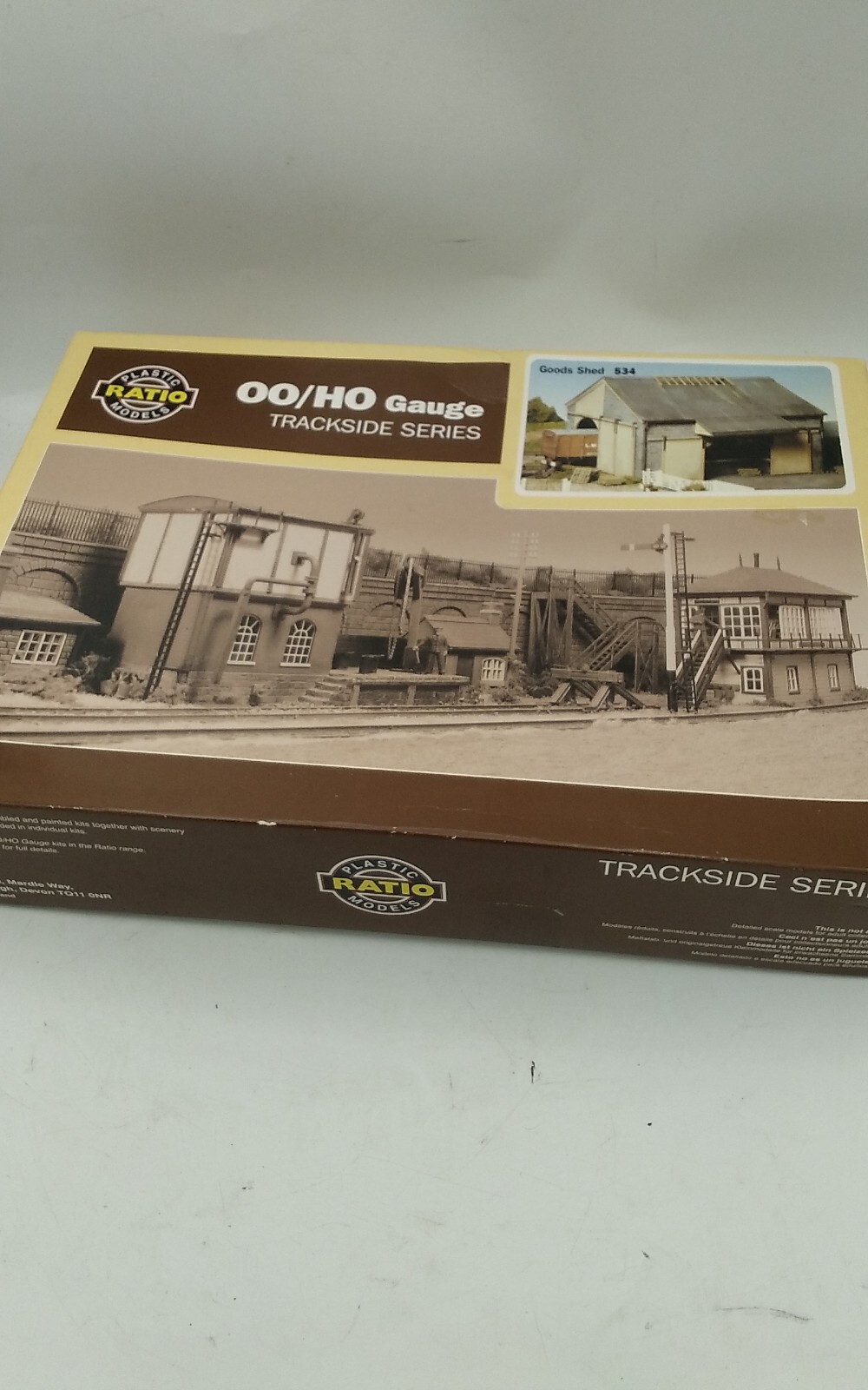 Ratio 522 Engine Shed and Hut :: Railway Models UK
