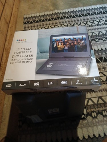 Proscan Elite 13.3" LCD Portable DVD Player - Black (PEDVD1332) - [LN ...
