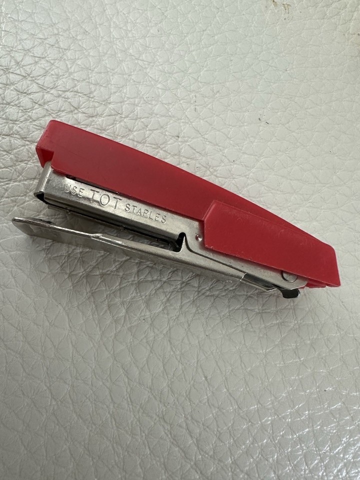 Vintage Swingline "Tot 50" Mini Pocket Size Stapler + Two Boxes Of ...