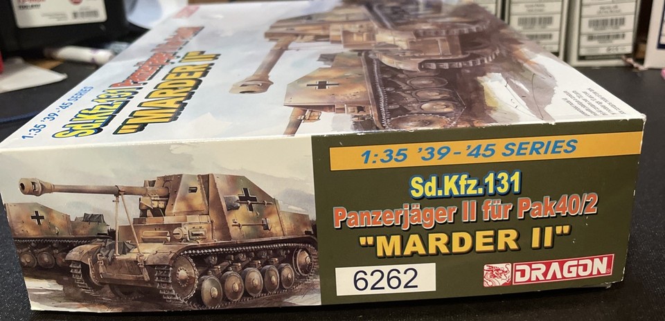 Dragon Sd.Kfz.131 Panzerjager II fur Pak 40/2 MARDER II Tank Model Kit ...