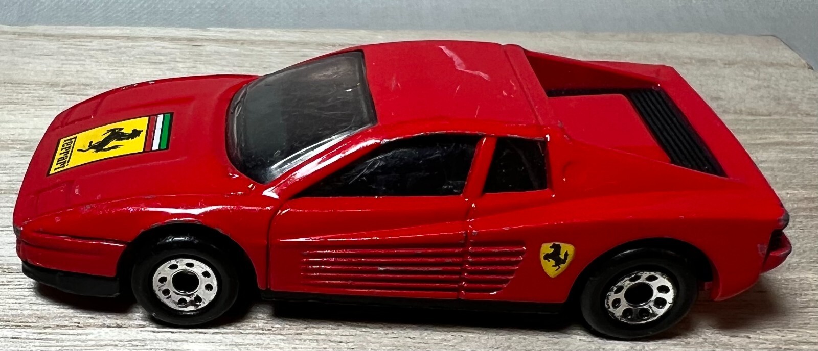 1986 Red Ferrari Testarossa Die Cast Metal 1:59 Scale Toy Matchbox Car ...