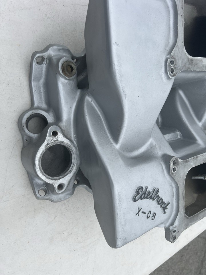 Edelbrock X-C8 SBC Cross Ram Manifold W/Linkage | eBay