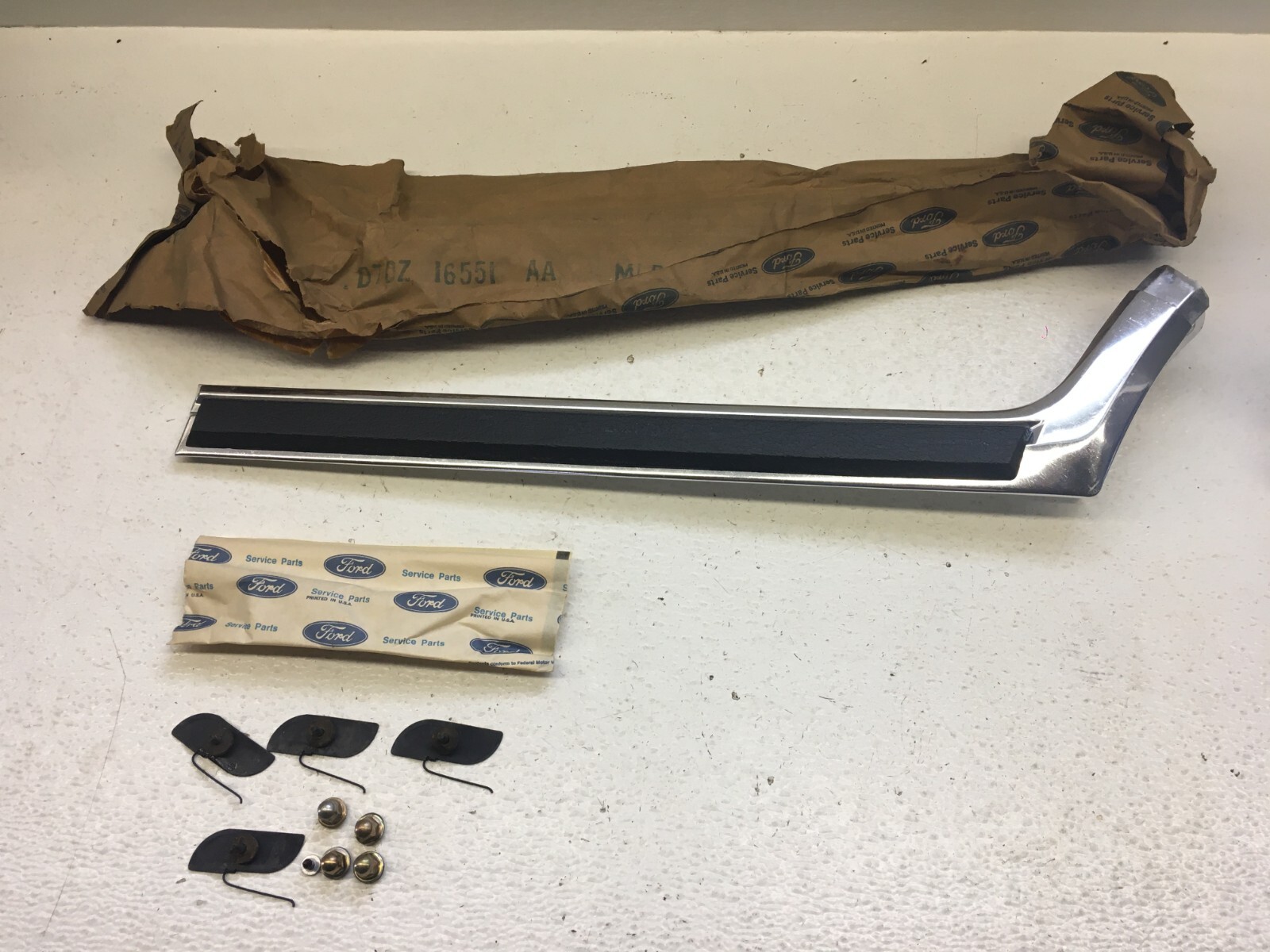 NOS 1977 Ford Granada Rear Right ? Molding Trim Piece D7DZ-16551-AA | eBay