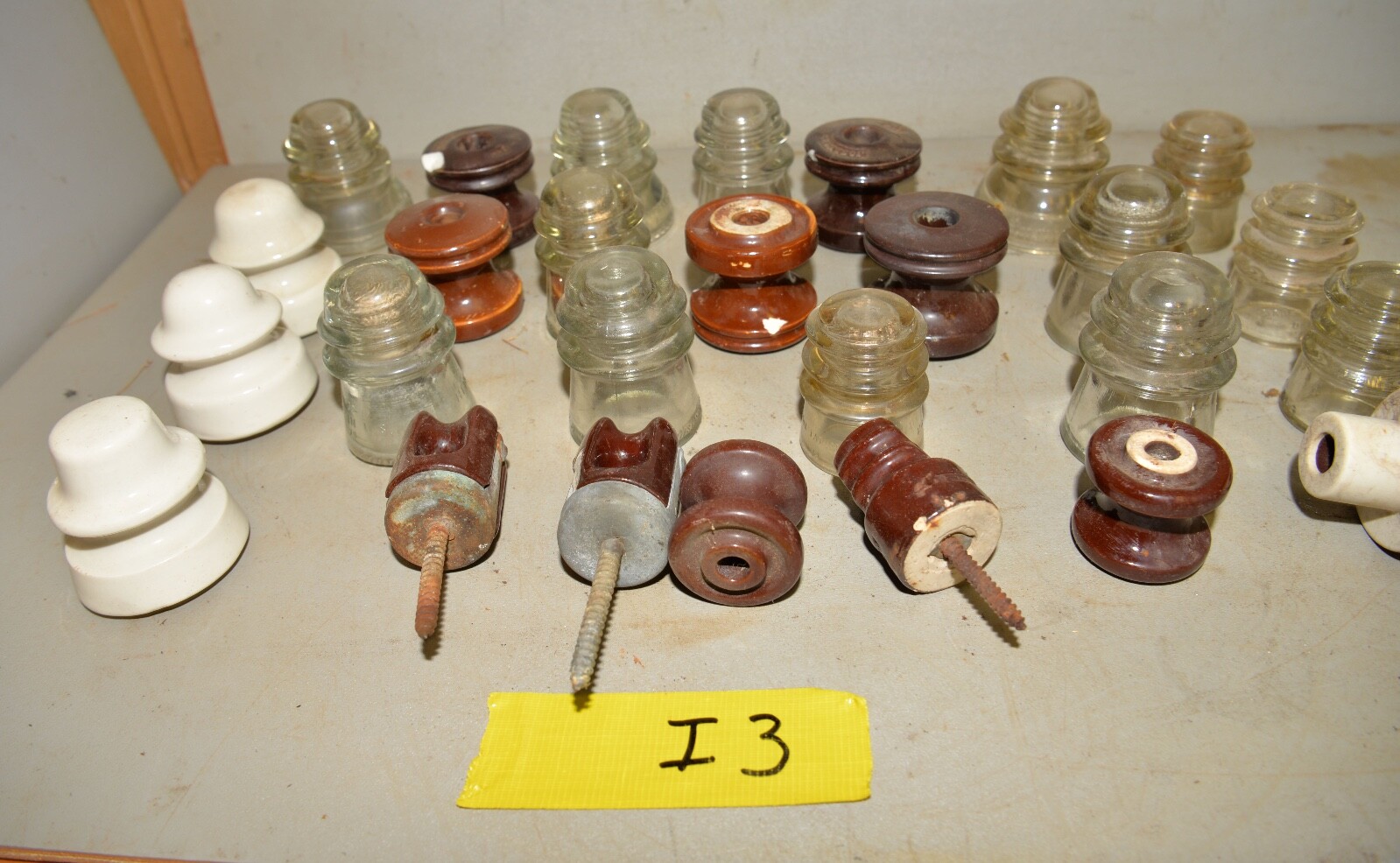 26 collectible glass ceramic insulators vintage power pole tool lot ...