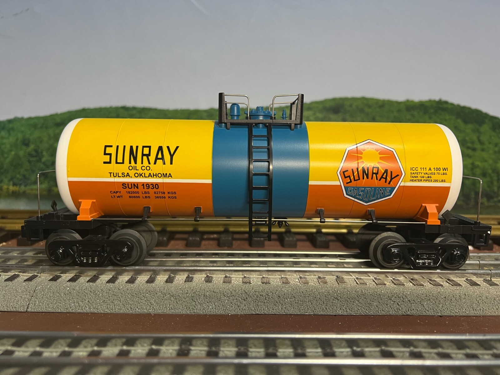 O Scale - MTH RailKing 30-73103 Sunray Single Dome Modern Tank Car ...