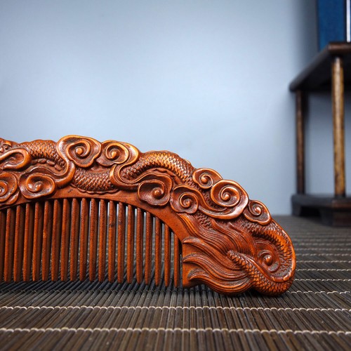 Chinese Vintage Wood Carving Boxwood Comb Statue Carved Dragon Nice Art ...