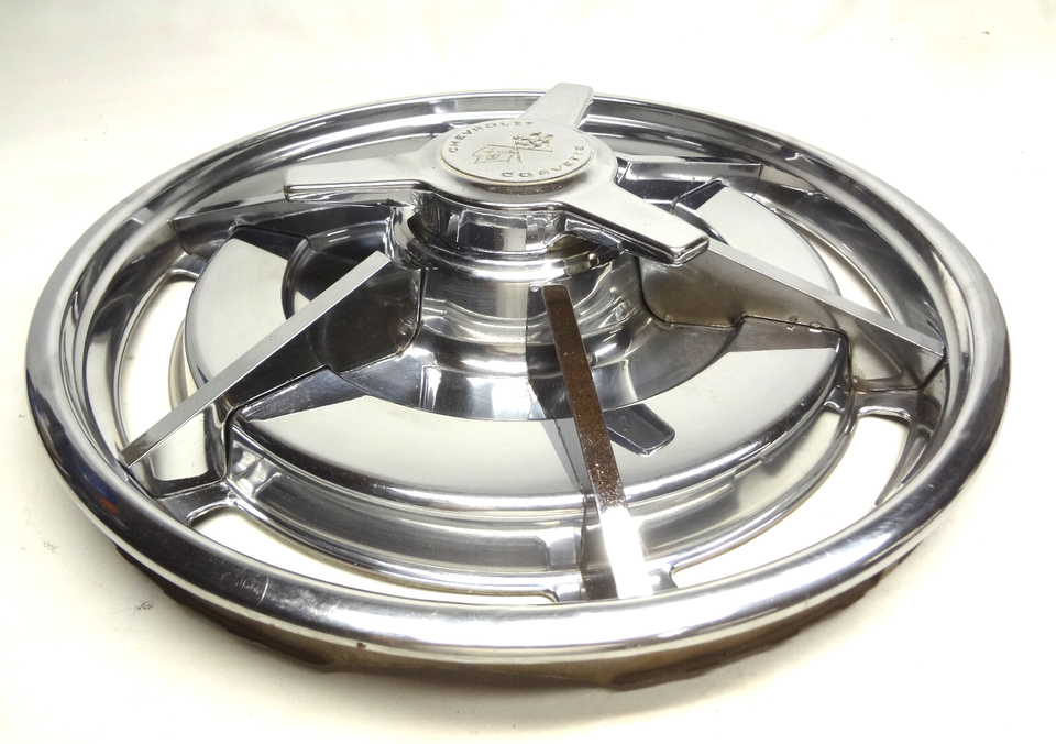 Corvette 1963 Spinner Wheel Covers Set of 4 Hubcaps Super Nice Hub Caps ...