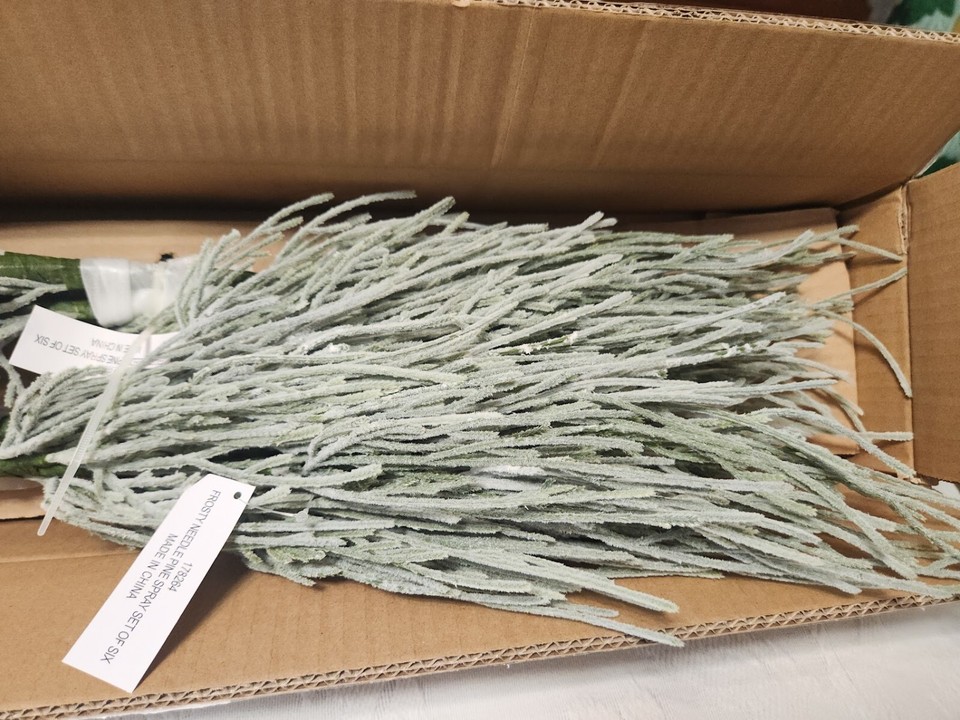 Frontgate Exclusive FROSTY NEEDLE PINE Set of 6 Artificial Sprays 28 ...