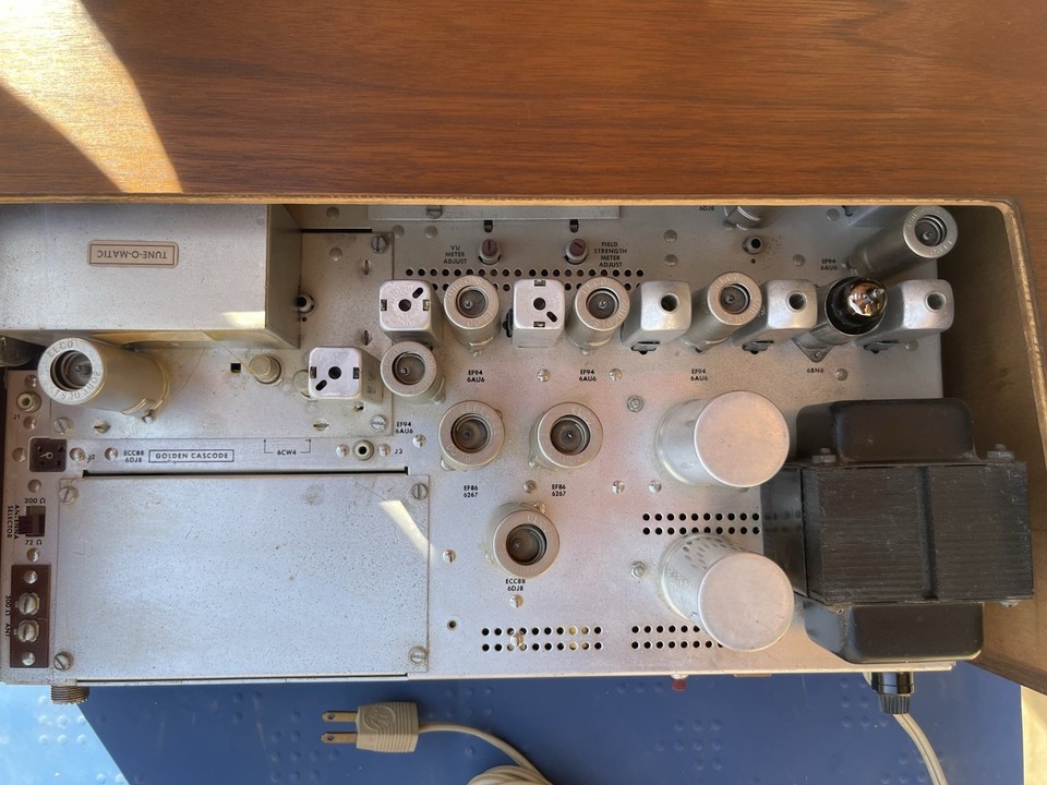 Fisher FM-1000 Vintage Tube FM Broadcast Monitor Tuner Chassis, Model ...