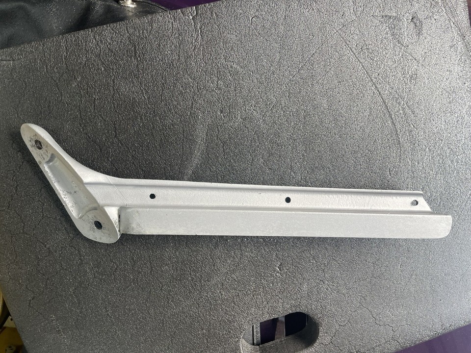 austin healey frogeye sprite / mg midget - early windscreen pillar ...