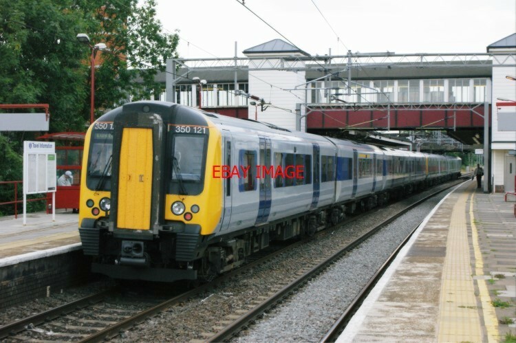 PHOTO CLASS 350 4-CAR EMU NO 350 121 (COUPLED TO 350 128) OF LONDON ...