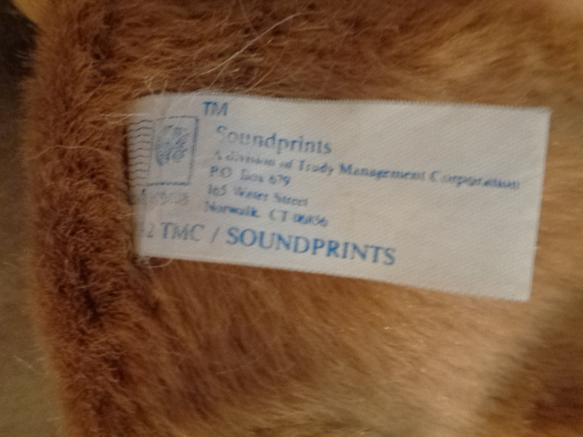 Fox 1992 Stuffed Plush 10" w/ bushy tail TMC Soundprints red brown ...