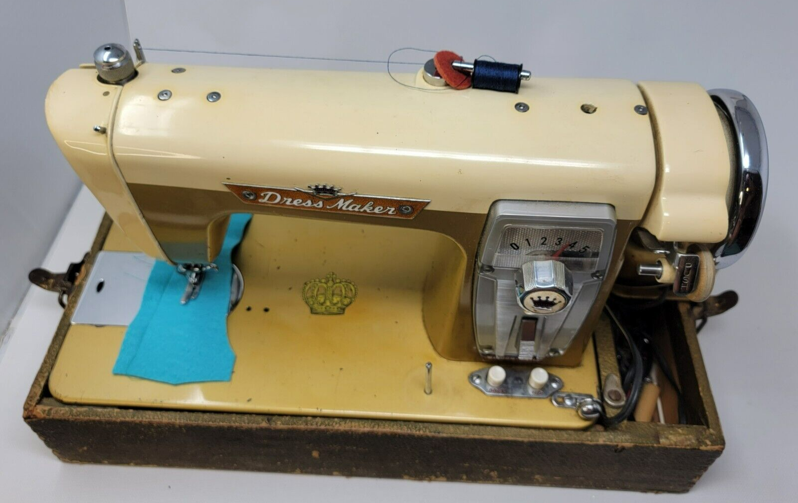 Gold 50 60's 555 Deluxe Dressmaker Model Sewing Machine (Japan) Edison ...