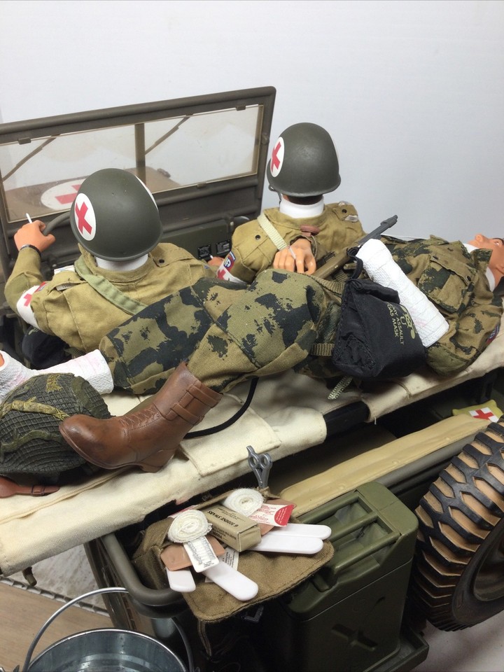 1/6 CUSTOM WW2 HASBRO GI JOE US MEDIC JEEP 82ND AIRBORNE PARATROOPERS ...