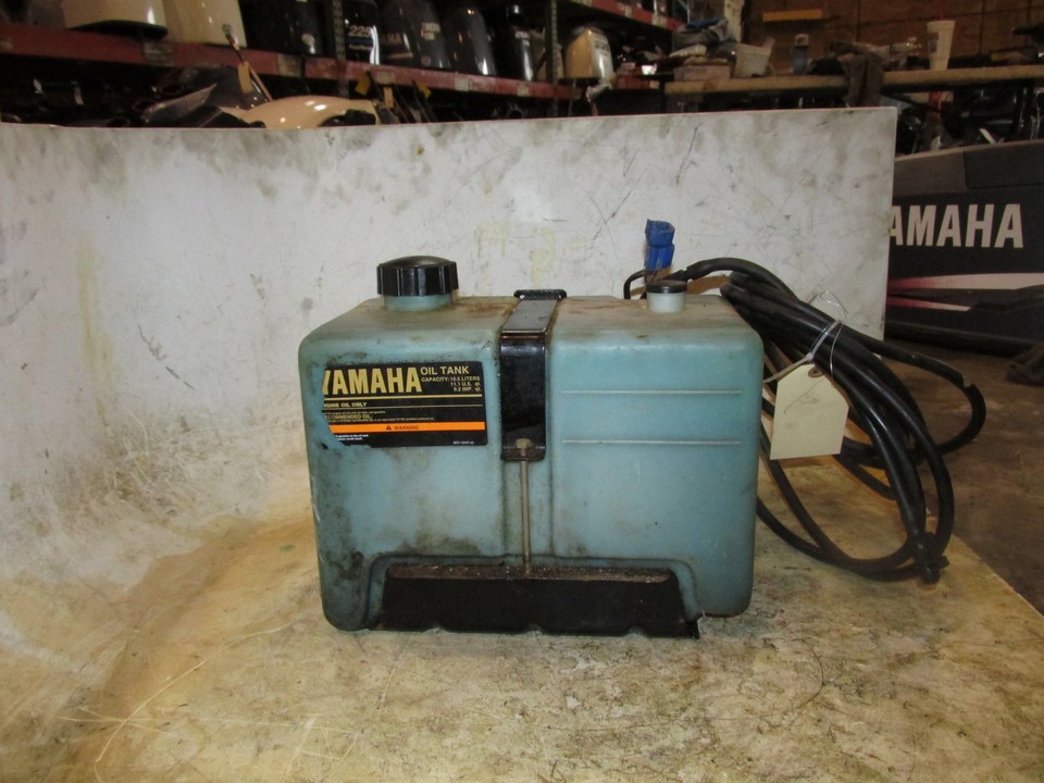 Yamaha Outboard 10.5L Remote Oil Tank w/ Bracket | eBay