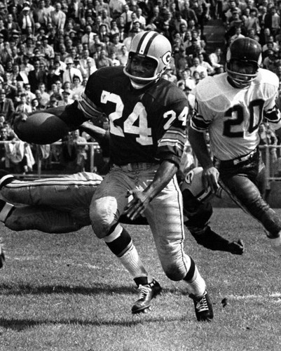 WILLIE WOOD 8X10 PHOTO GREEN BAY PACKERS PICTURE NFL FOOTBALL B/W | eBay