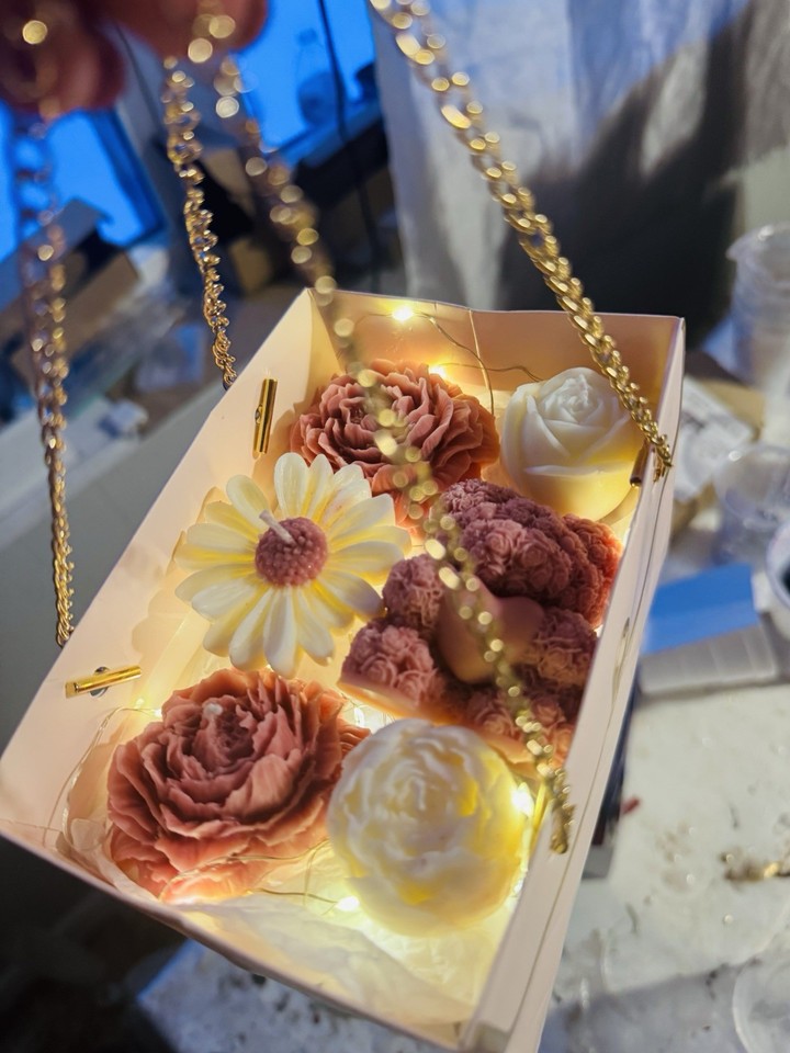 Handmade Flower Shaped Decorative Candles Gift Box, 6 Pack, Multi Color ...