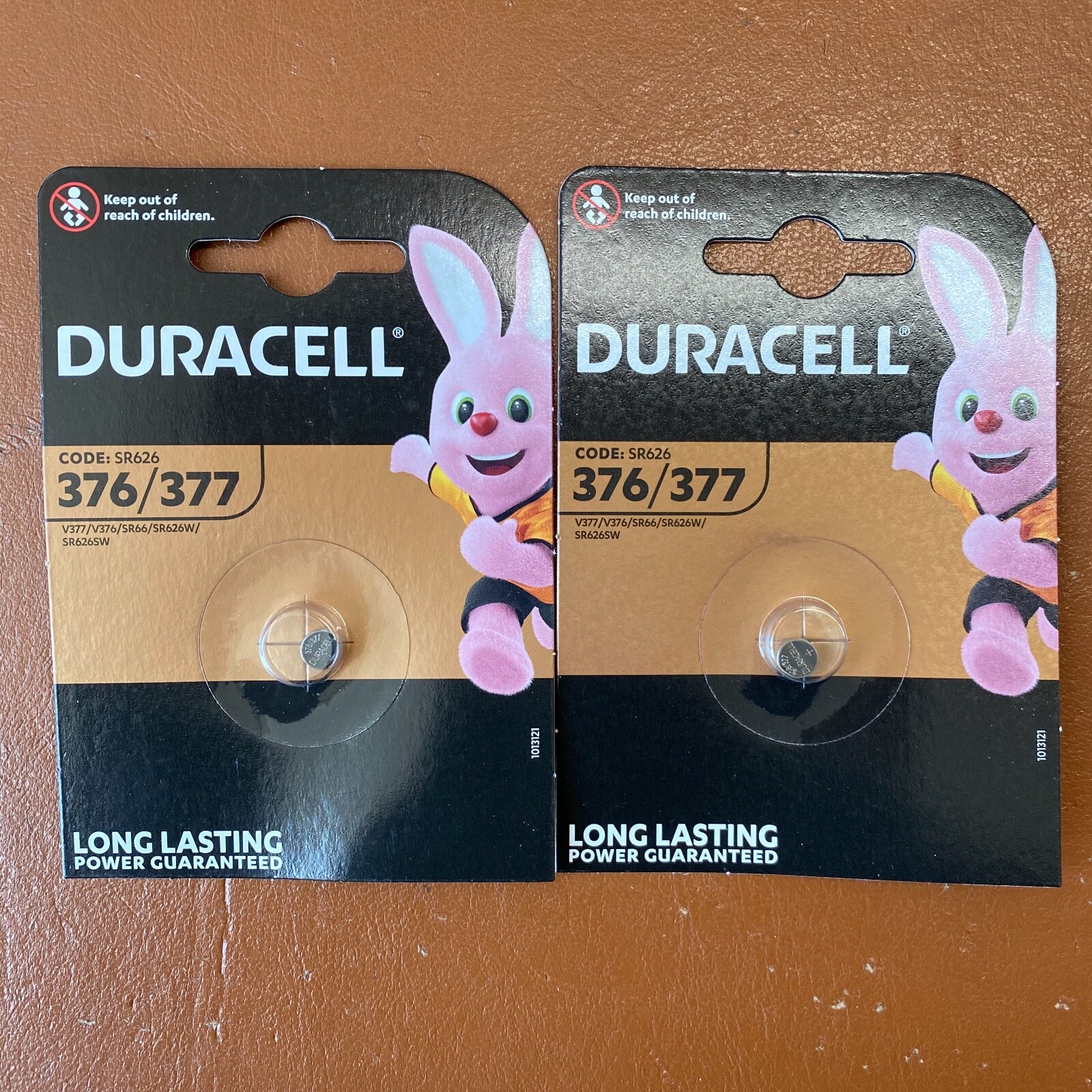 4 x Duracell 377 Watch Batteries Silver Oxide Battery Button Coin D377 ...