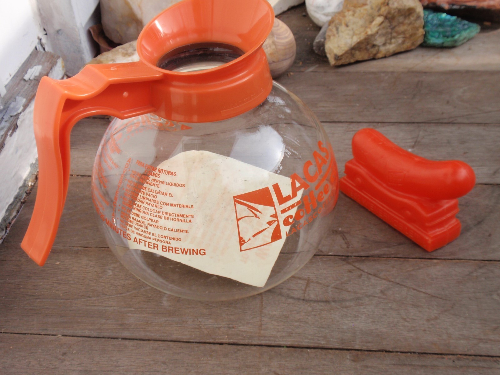 2 ORANGE KITCHEN ITEMS LACAS COFFEE DECAF GLASS POT VINTAGE OSCAR ...