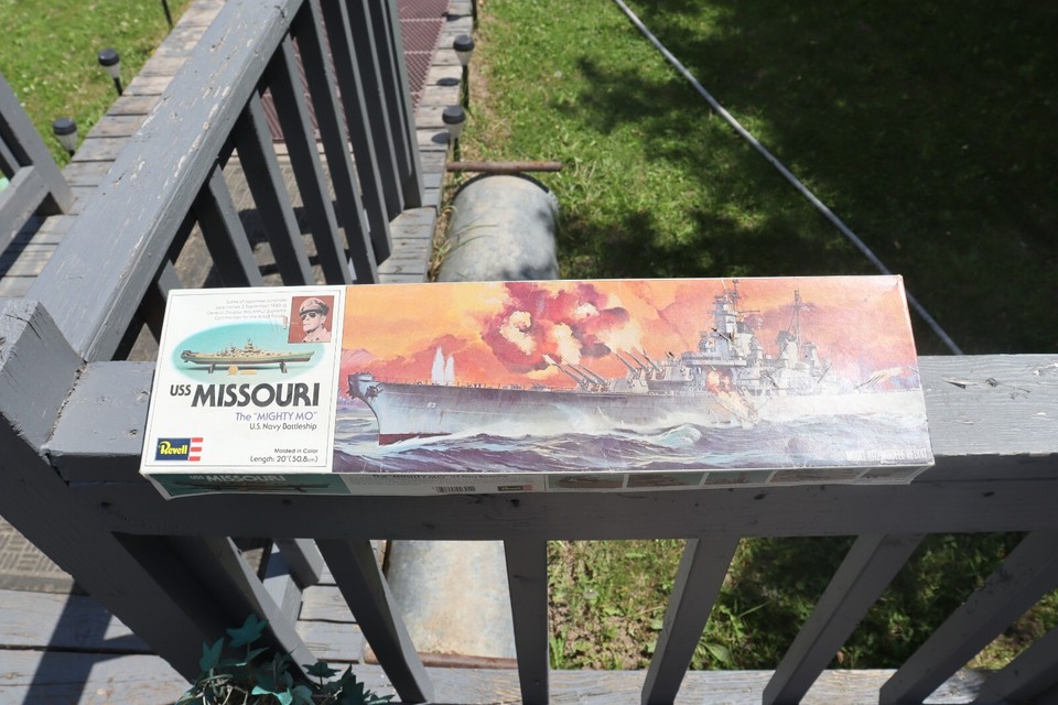 1977 Revell USS Missouri H-301 Model Kit - The Mighty MO U.S Navy (for ...