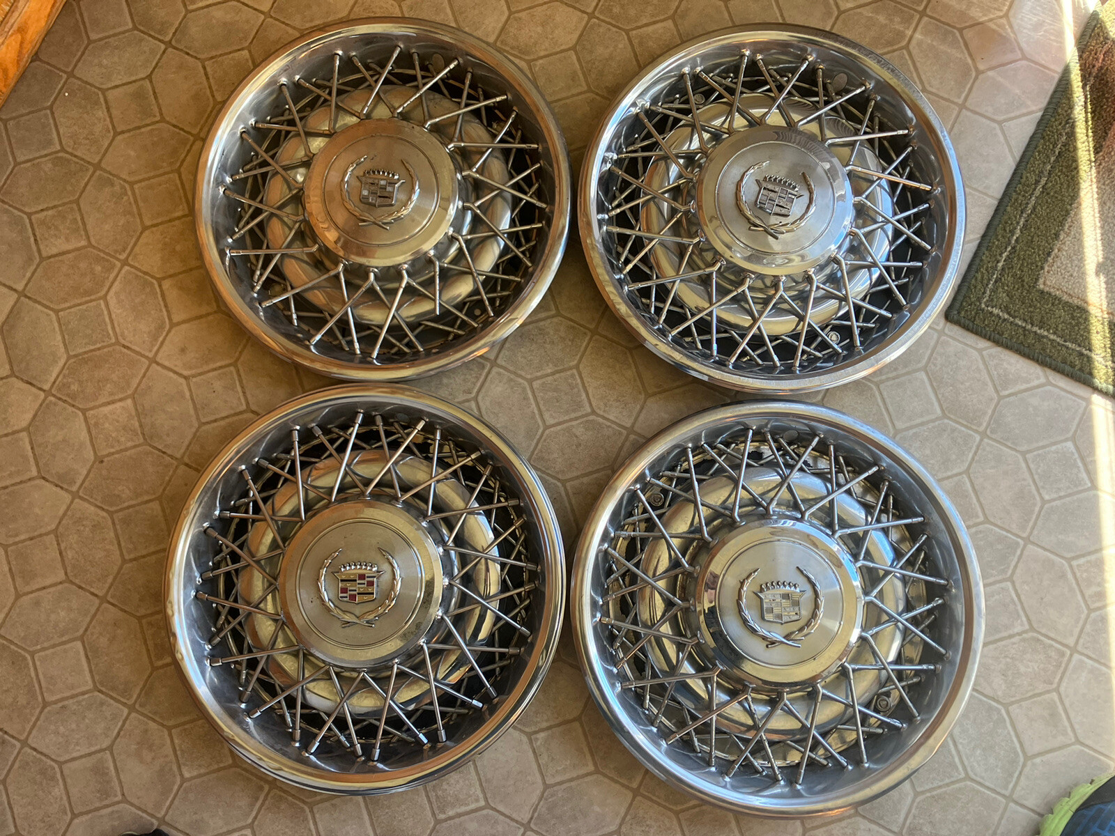 1975-1990 Cadillac Deville/Seville/Fleetwood 15" Wire Spoke Hubcaps | eBay