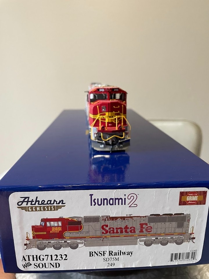Athearn Genesis - BNSF SD75M 249 - DCC/SOUND - PRIMED FOR GRIME | eBay
