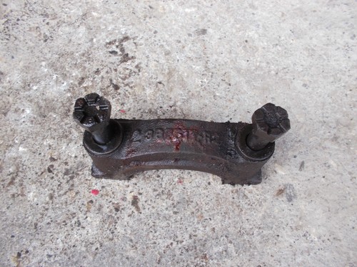 International 606 IH Tractor ORIGINAL engine block main cap w/ 2 bolts ...