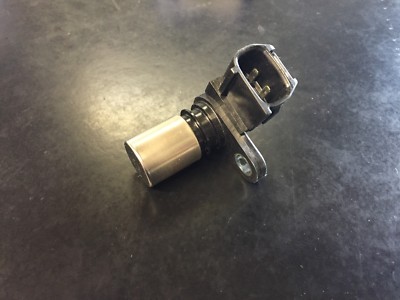 GENUINE VOLVO CRANKSHAFT FLYWHEEL POSITION SENSOR 31331765 / 31331766 ...