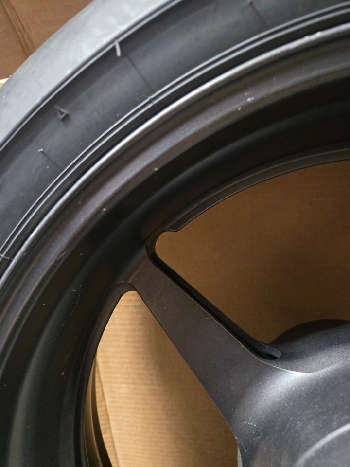 Honda rc51, RVT 1000, VTR 1000 SP2 Front and Rear Wheels with new tires ...