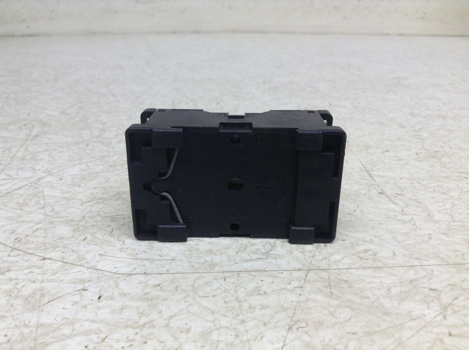 Allen Bradley 700-HN100 Relay Base 8 Pin Socket 700HN100 Ser B (TB) | eBay