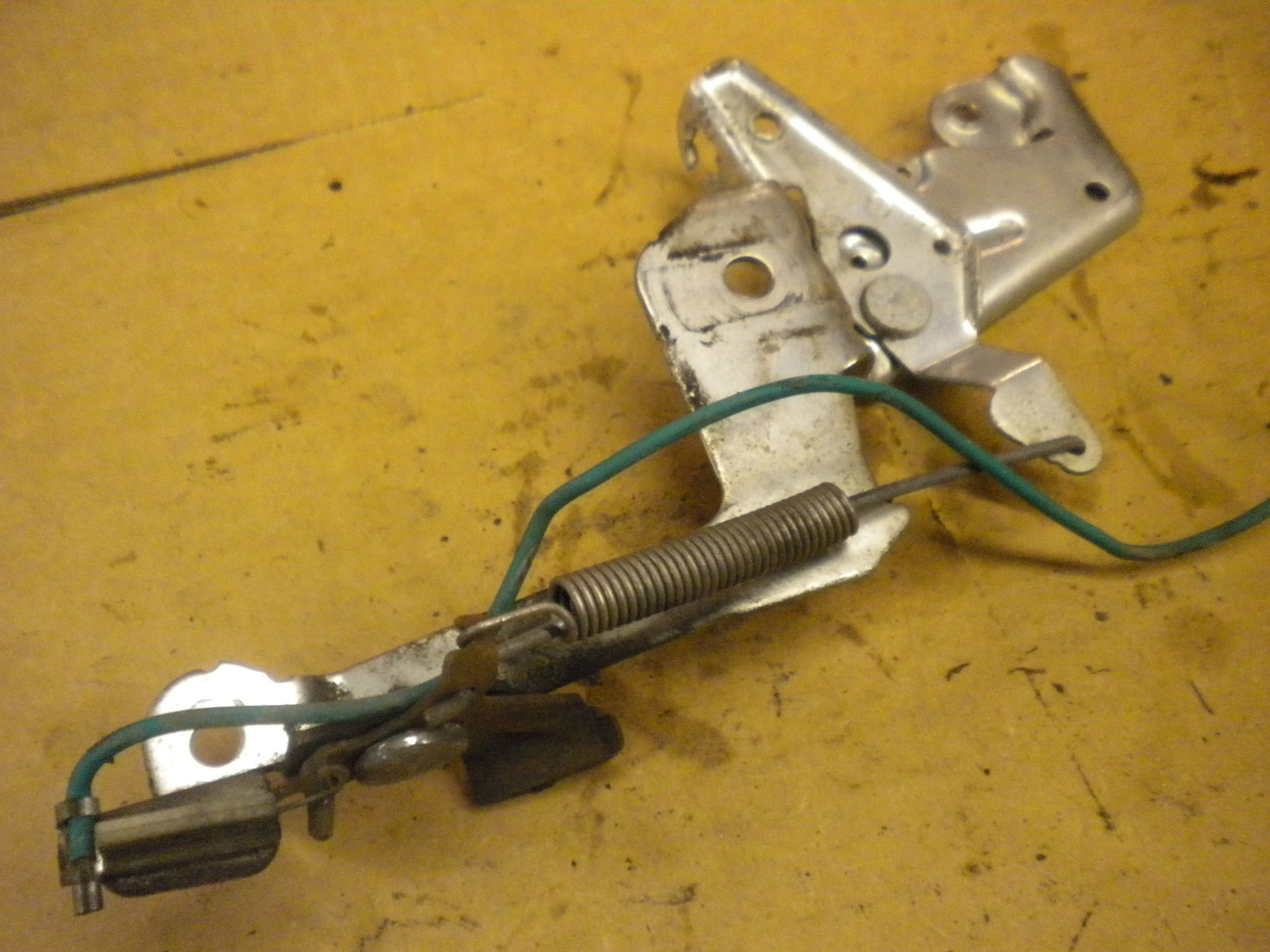 Frigidaire BT112A LEV100 engine brake shutoff kill bracket mount | eBay