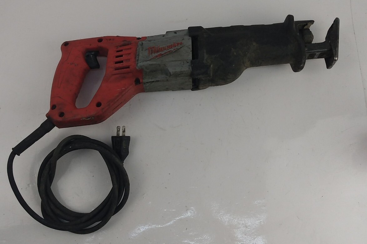 Milwaukee Broken 6509-31 12 Amp 3/4 in. Stroke SAWZALL Reciprocating ...